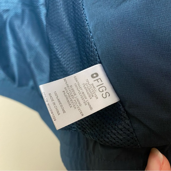 Figs | Jackets & Coats | Figs Sydney Scrub Jacket Size M Dark Harbor ...